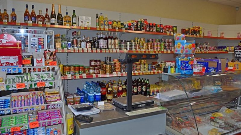Polský řetězec otevřel v Česku obrovský obchod. Vše je v něm za polovic